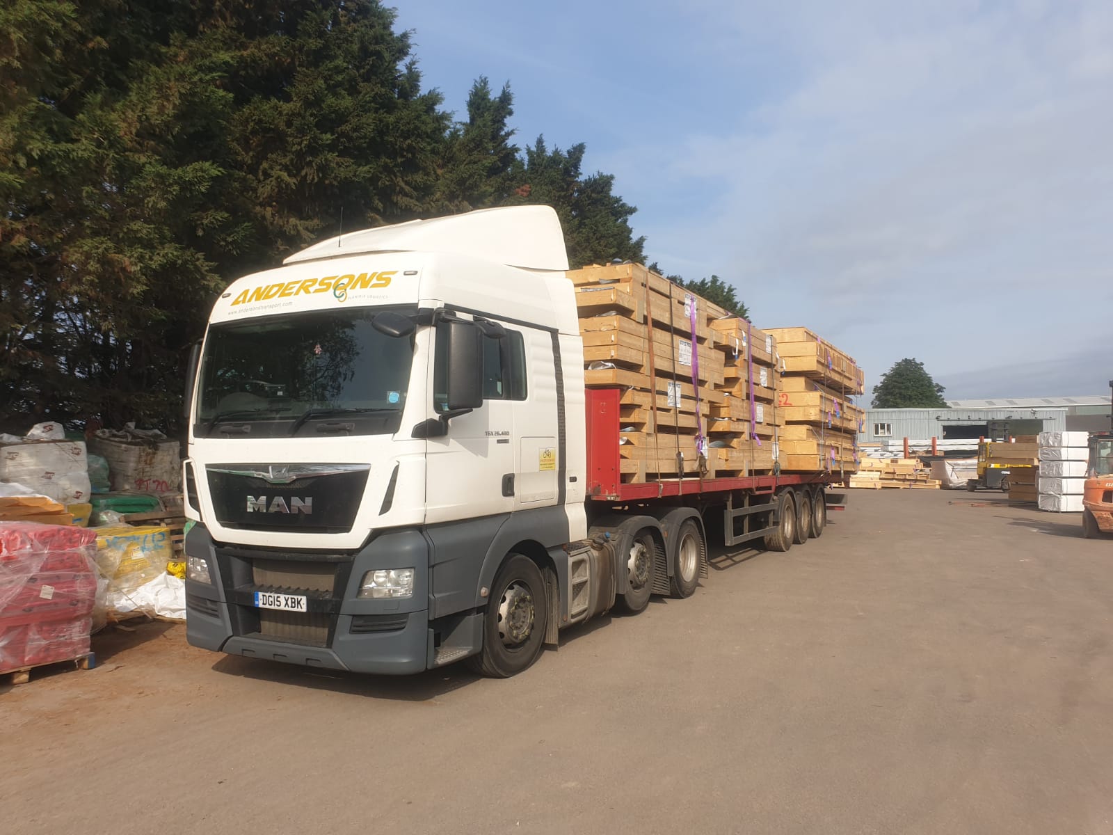 BOX TRAILERS • Andersons Transport